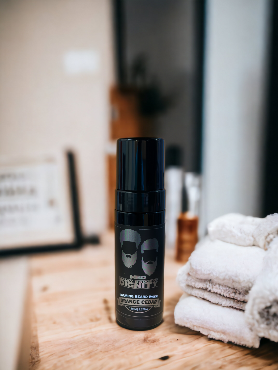 MANLY BADGE OF DIGNITY FOAMING BEARD WASH – Original Royalty